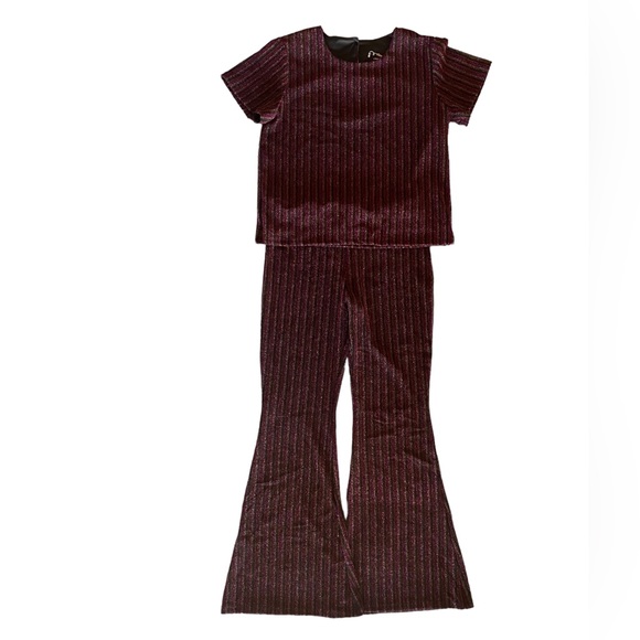 art class | Pants & Jumpsuits | Beautiful Art Class Two Piece Top And ...